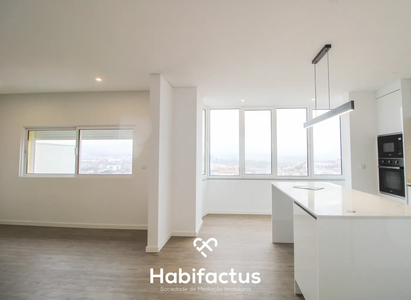 Flat T4, Viseu, Viseu / Sell / 311000 / Ref. V411409 - Imobiliária